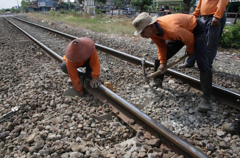 Fixing railway editorial image. Image of station, railway - 35371425