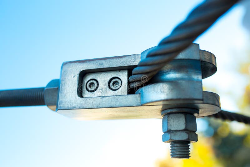 Fixing in Technology. Cable-stayed Mounting Option. Fastening ...