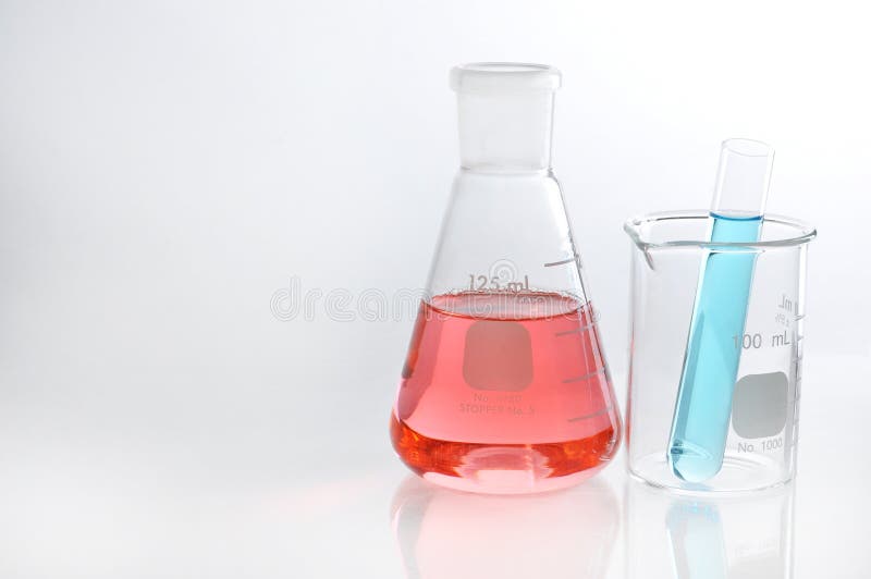 Flacon erlenmeyer et tube image stock. Image du glace - 25226569