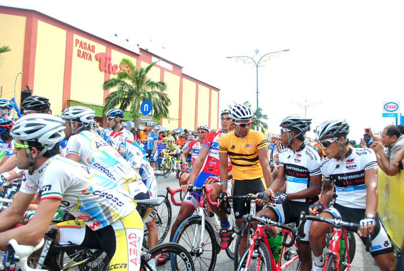 Flag Off at LTDL Stage 7 Starting Point Editorial Photography - Image ...