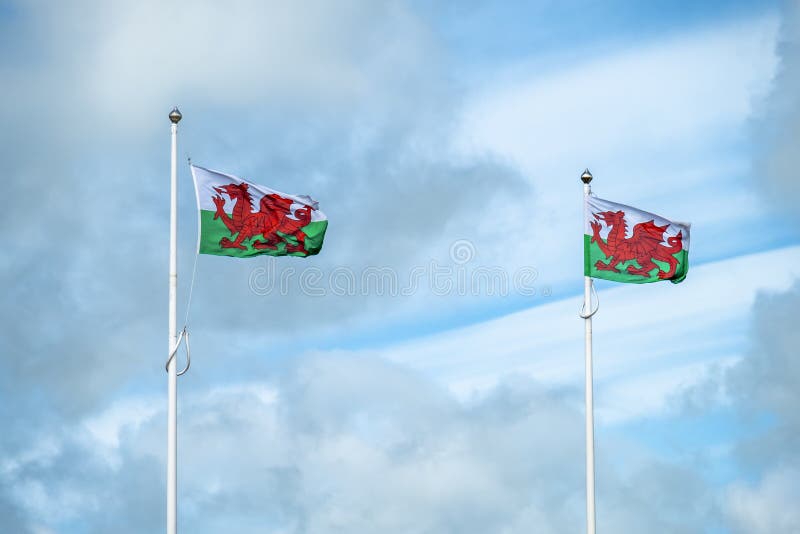 Welsh Flag Waving in the Beautiful Landscape of Llanberis, Snowdonia in ...