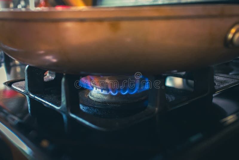 216 Fire Under Pan Stock Photos - Free & Royalty-Free Stock Photos from ...