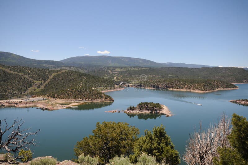 Flaming Gorge Lake stock photo. Image of scenic, mountains - 32402824