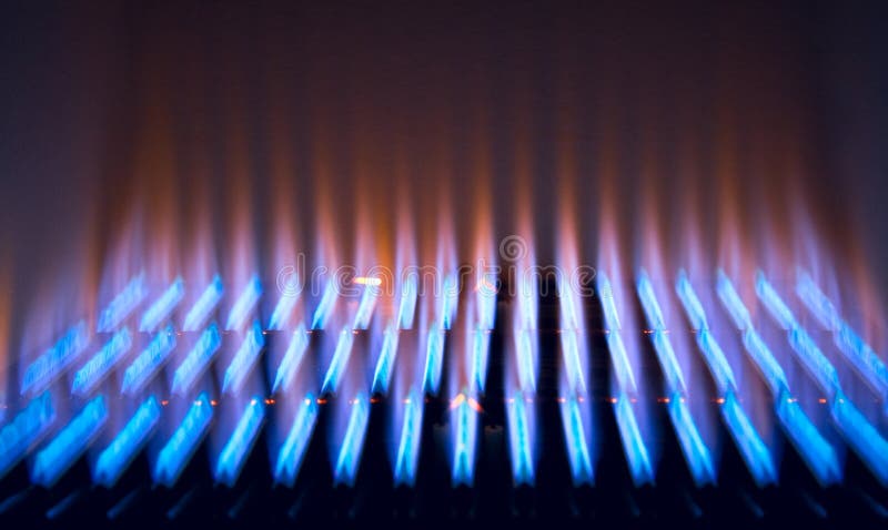 Rangées Bleu-rouge Flammes De Gaz Photo stock - Image du normal, bleu ...