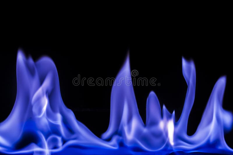 Flammes bleues, le feu photo stock. Image du combustion - 49769194