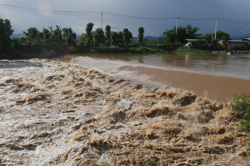 Flash Floods Flow into the Ping River Stock Photo - Image of people ...