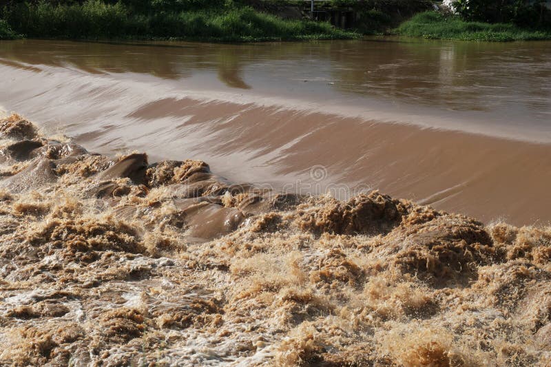 Flash Floods Flow into the Ping River Stock Image - Image of surge ...