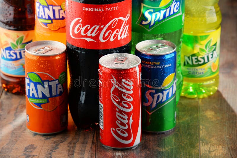 Flaskor Av Blandade Coca Cola Company Läsk Redaktionell Arkivbild ...