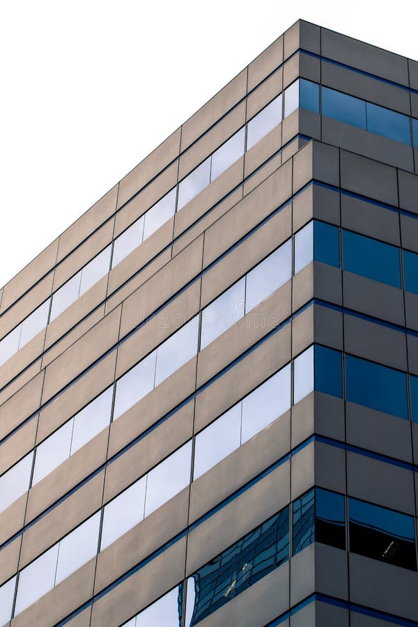 Abstract and Geometric Skyscraper Building in New York Stock Photo ...