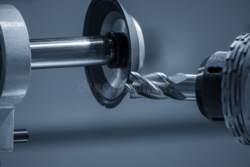 The Flat End Mill Tool Regrinding Process on Regrinding Machine Stock ...