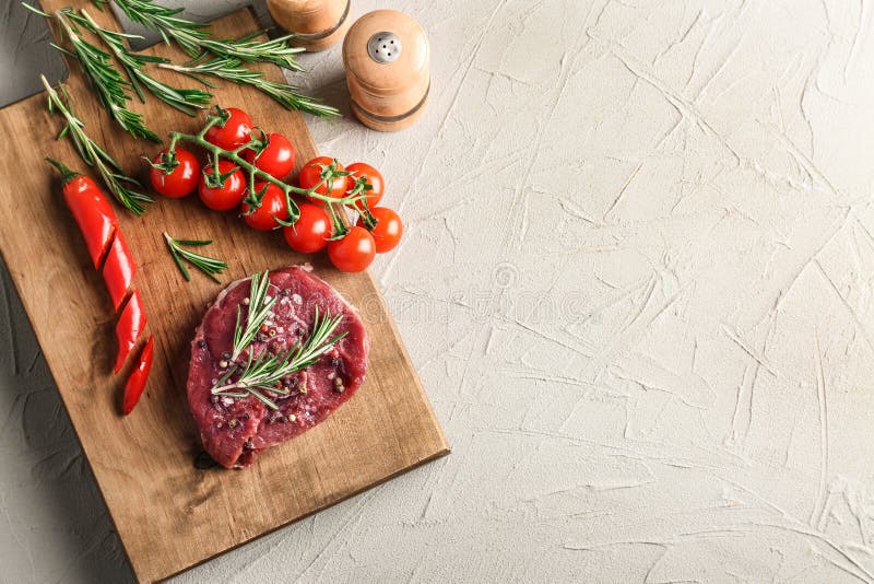 Flat Lay Composition of Fresh Raw Meat with Spice on Light Background ...