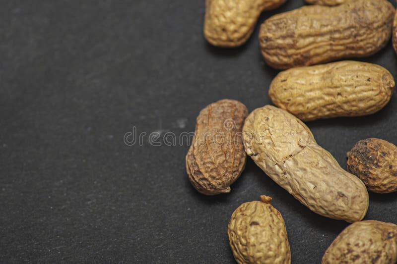Flat Lay Wave Shape of Roasted Unsalted Peanuts, Peanuts in Skin and ...