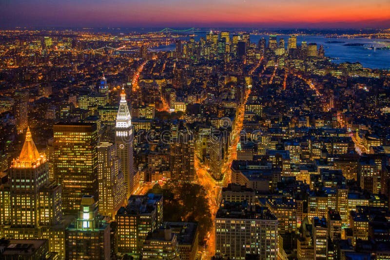 The Flatiron Building and the MLIT by Night from the Empire State ...
