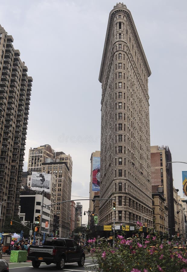 The Flatiron Building at New York Editorial Image - Image of building ...