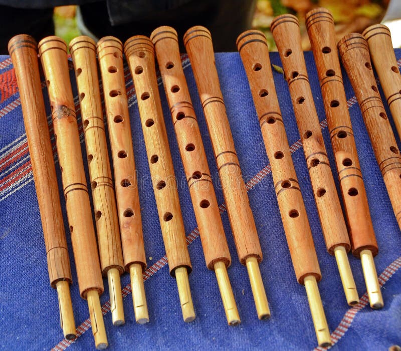 Flautas Tradicionais Romenas Foto de Stock - Imagem de furos, ofícios ...