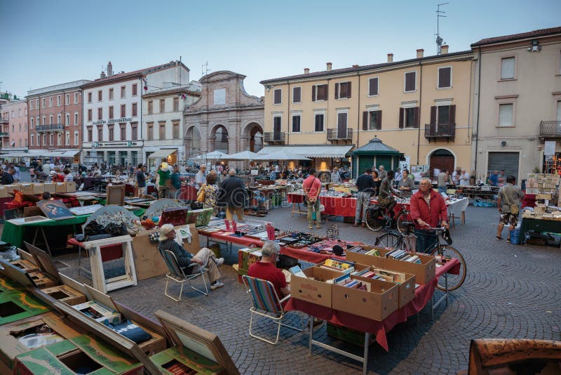 Flea Market in Rimini, Italy Editorial Image - Image of evening, piazza ...