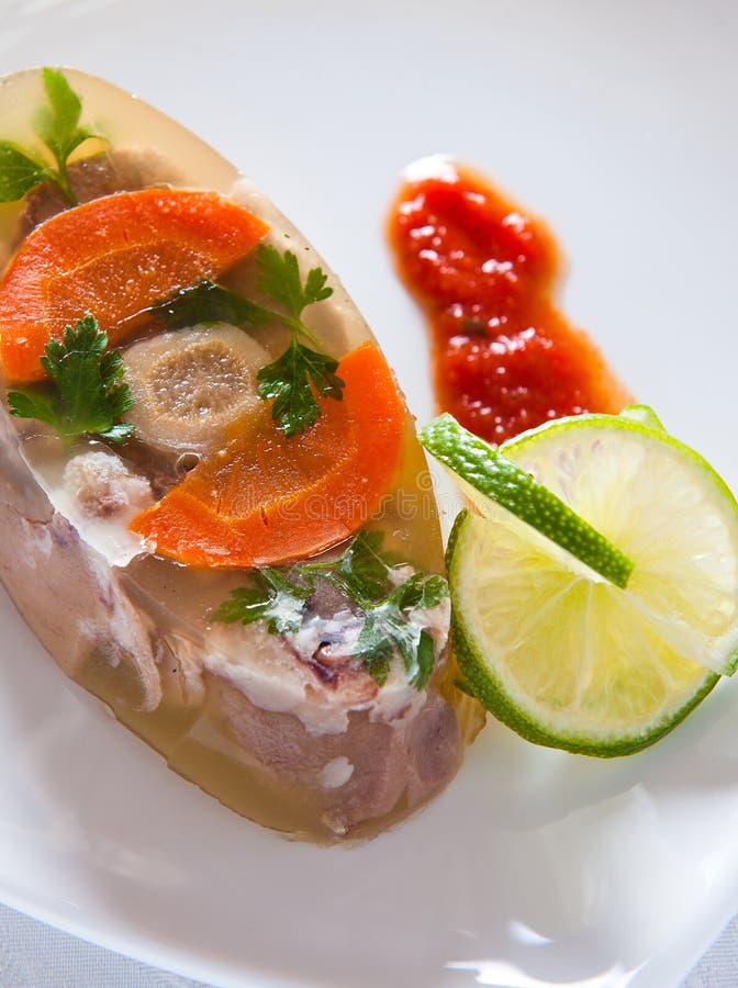 Aspik Vom Fleisch Verziert Mit Ei, Karotte? Stockbild - Bild von ...