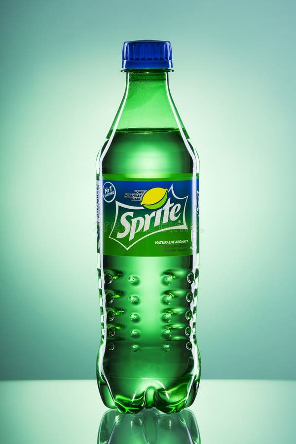 Fles van Sprite-drank redactionele fotografie. Afbeelding bestaande uit ...