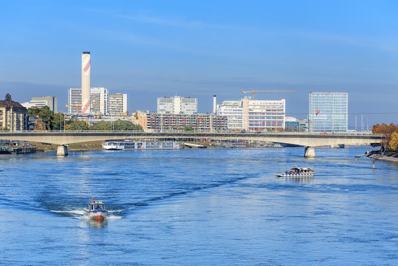 Fleuve De Rhin à Bâle, Suisse Image stock éditorial - Image du rhin ...