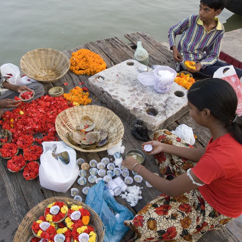 Fleuve Ganges - Varanasi - Inde Photographie éditorial - Image du ...