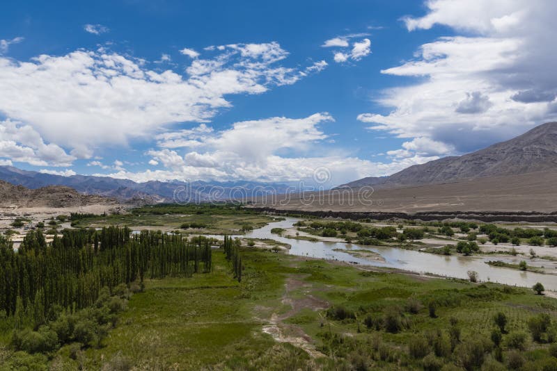 Fleuve Indus, Ladakh, Inde image stock. Image du crique - 43161387