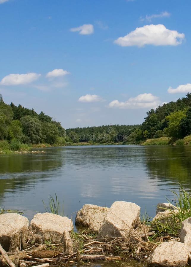 Fleuve Warta - Pologne image stock. Image du nationale - 15895001