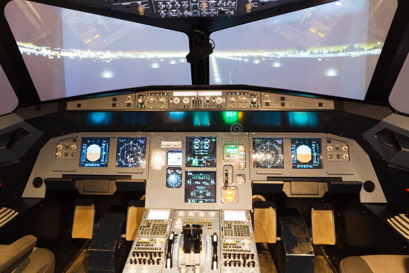 Full Flight Simulator Cockpit