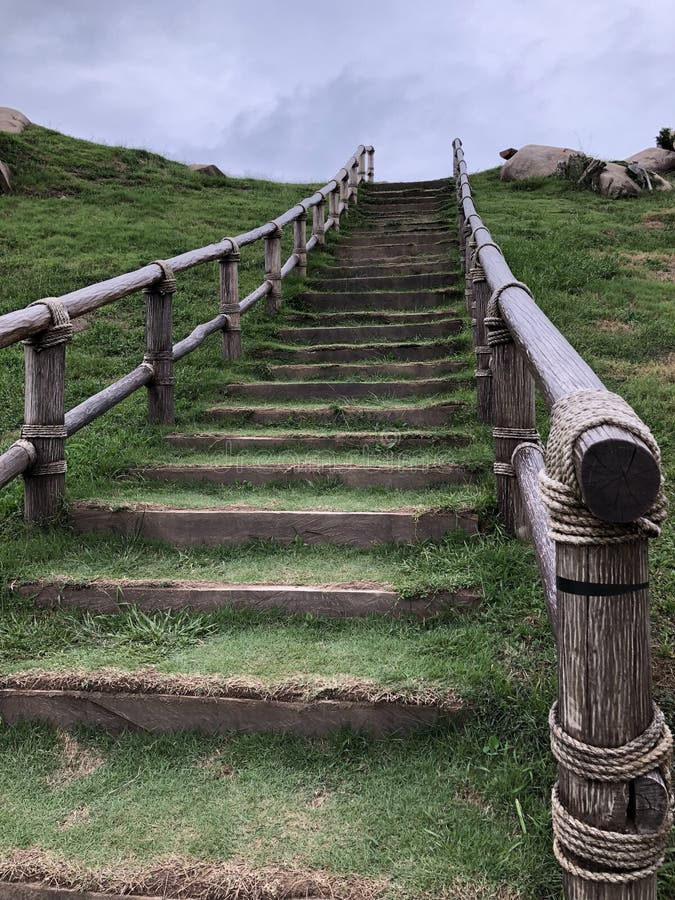 Stairs & X28;Side View& X29; Stock Image - Image of side, stairs: 107806331