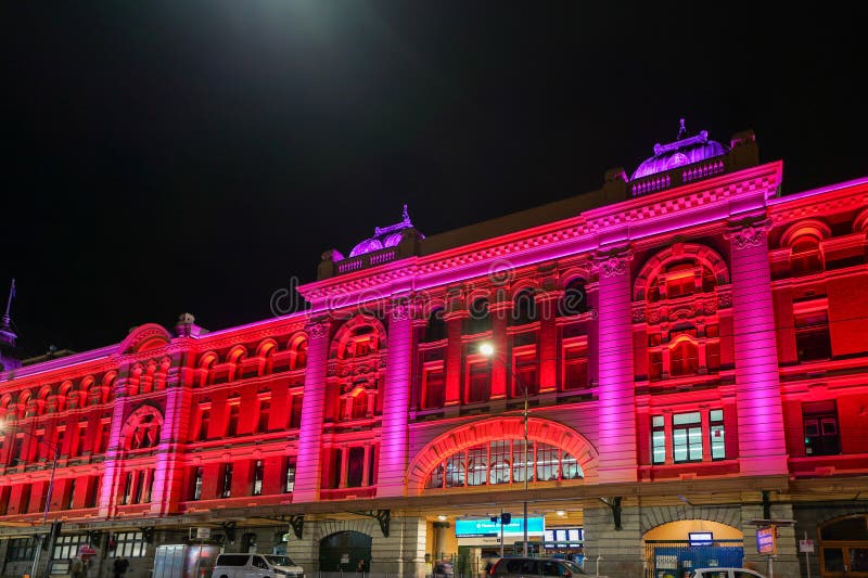 Flinders station light up editorial photography. Image of view - 380102362