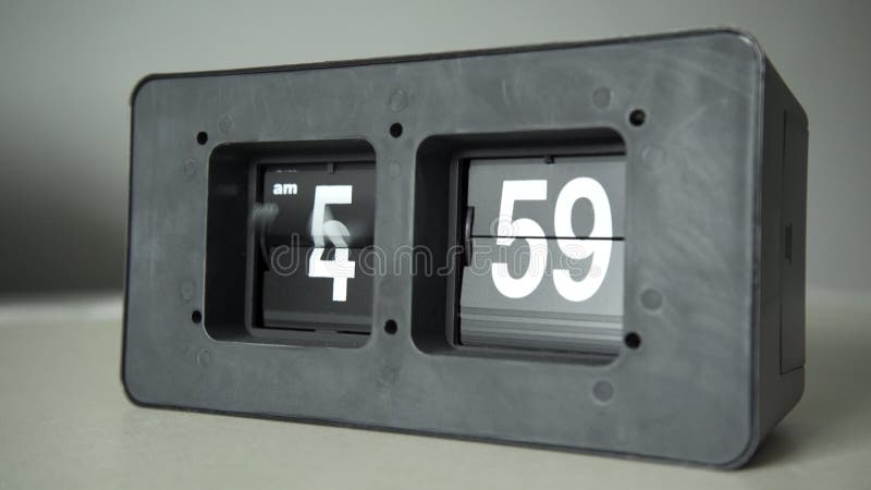 Flip clock show it`s 2 p.m stock footage. Video of seconds - 256639976