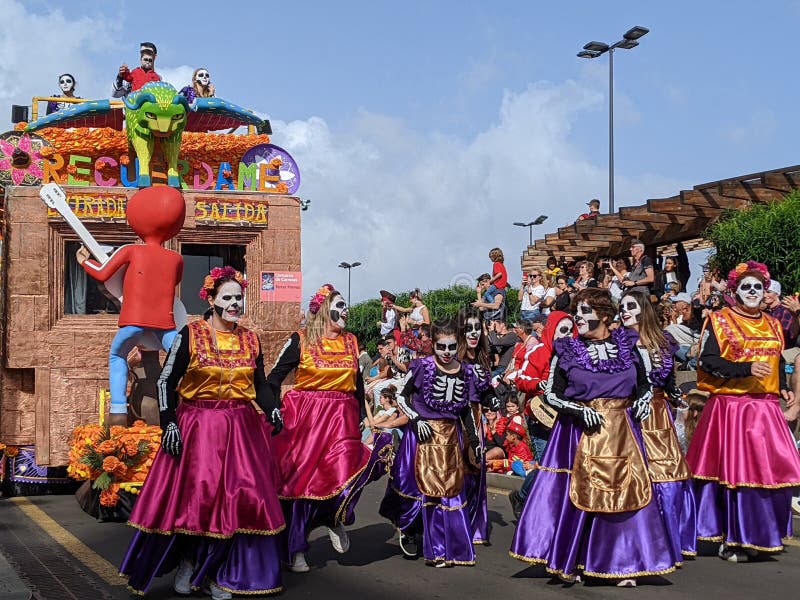 Float Contest in the Carnaval De Santa Cruz De Tenerife 2023 Editorial ...
