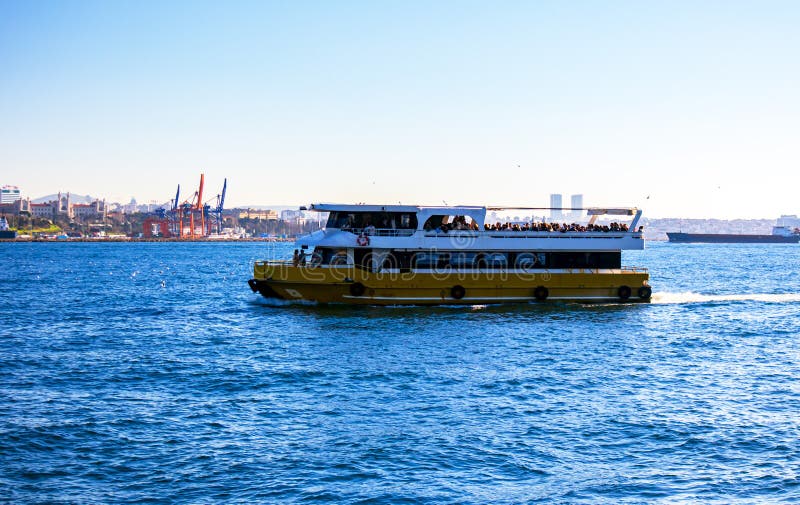 Floating Boats on the Bosphorus Uskudar Shorescape Istanbul Editorial ...