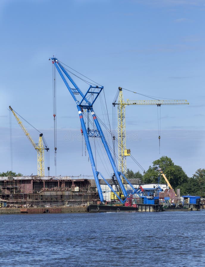 Floating crane working stock image. Image of harbor, frame - 33694861