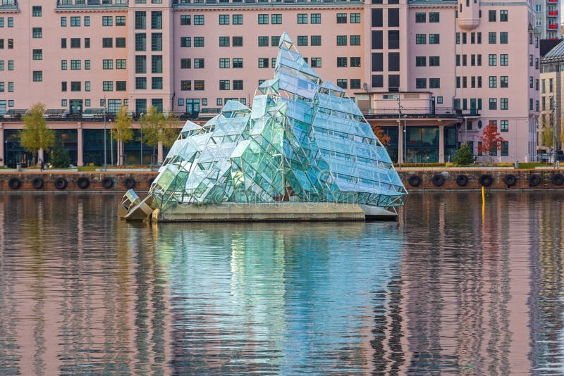 Iceberg Oslo editorial stock photo. Image of building - 159520133