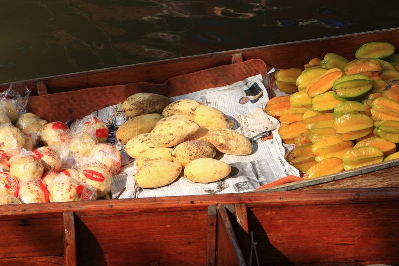 304 Spices Floating Plat Stock Photos - Free & Royalty-Free Stock ...