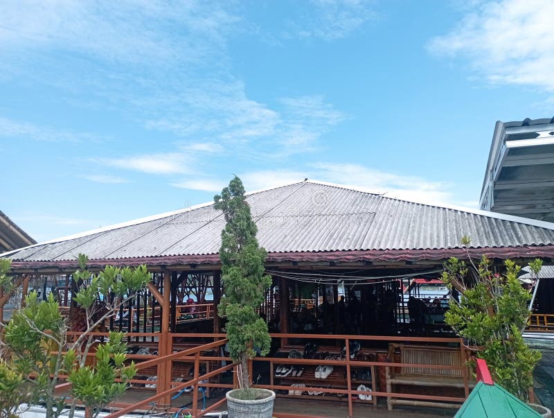 Floating Market with a View of the Blue Sky Stock Photo - Image of ...