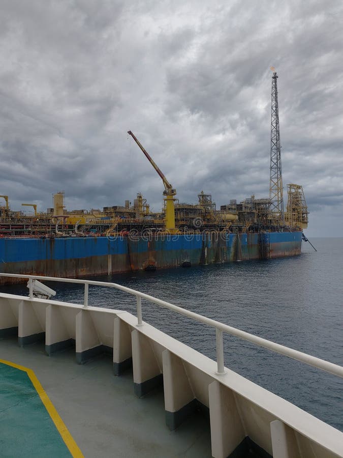 Floating Production Storage and Offloading FPSO Vessel, Oil and Gas ...