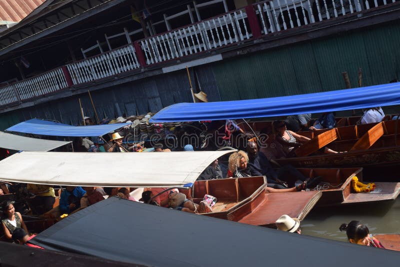 Busy Floating Market in Thailand Editorial Photography - Image of canal ...
