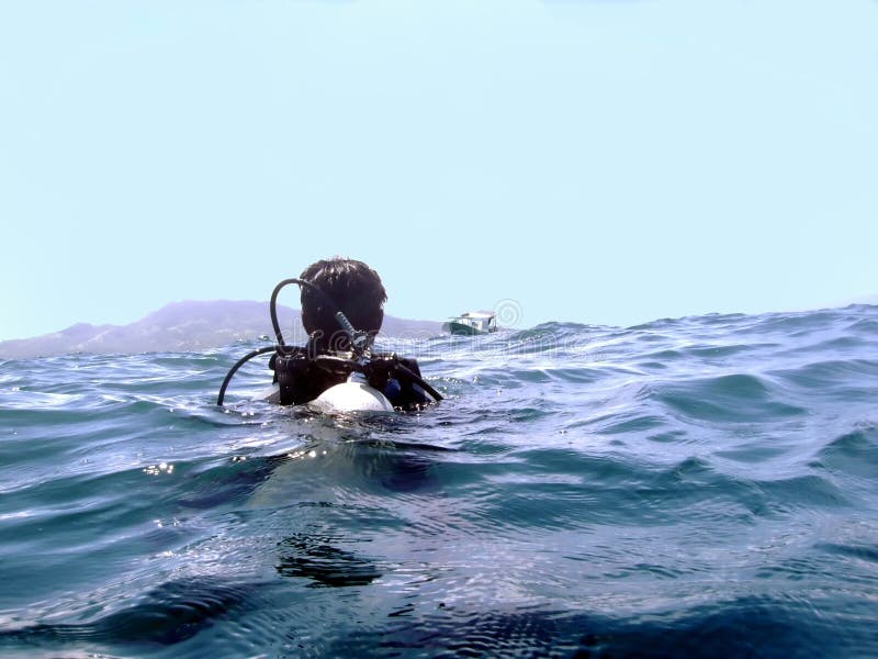 Floating scuba diver stock image. Image of float, wait - 1066669