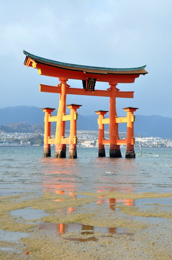 1+ Floating torii Free Stock Photos - StockFreeImages