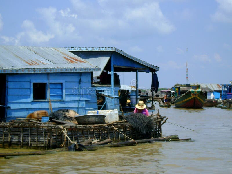 Floating village editorial photography. Image of large - 61912082
