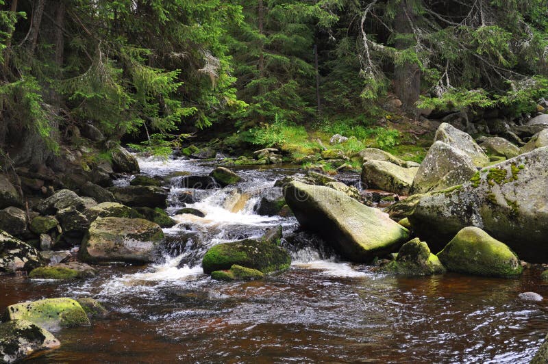 Flod arkivfoto. Bild av berömdt, kock, kaskad, natur - 14854754