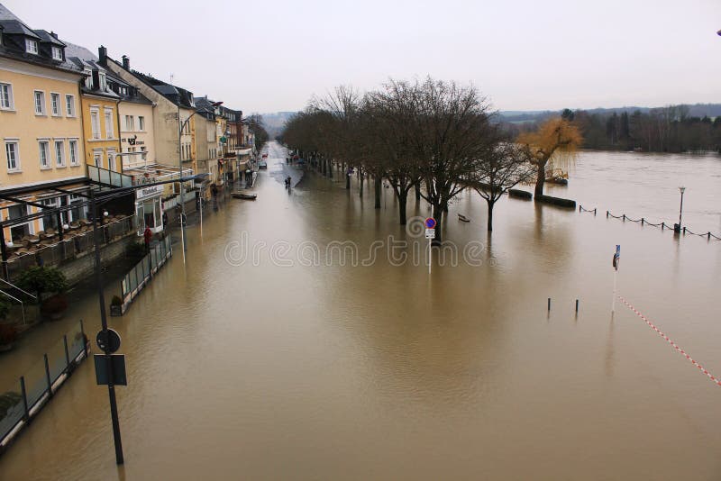 Remich Luxemburg redaktionell arkivfoto. Bild av visat - 99778058