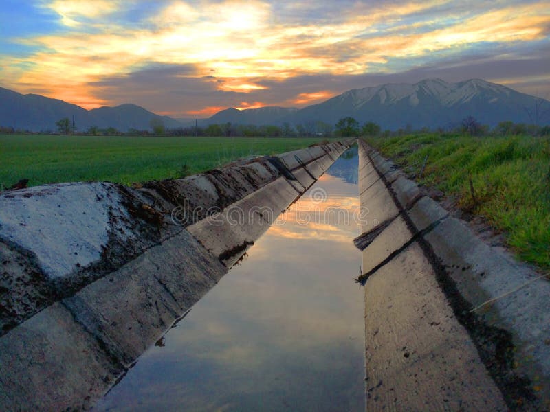 Flood Irrigation Ditch stock image. Image of ditch, flood - 43057735