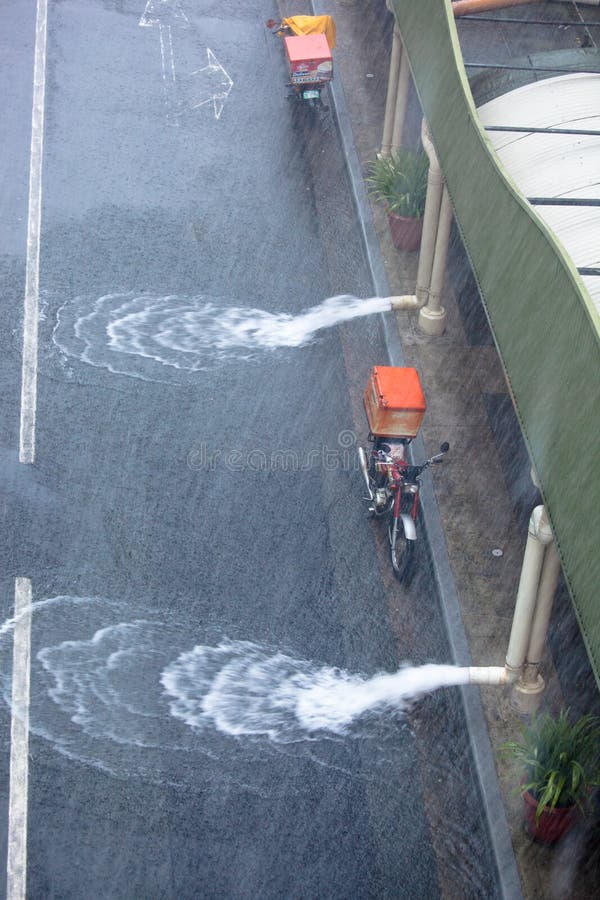 Flooding Caused by Typhoon Ondoy Editorial Stock Image - Image of storm ...