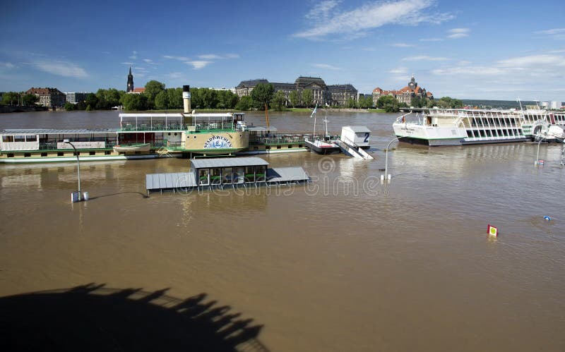 Flooding in Dresden editorial photography. Image of evacuation - 71210327 Flooding in Dresden editorial photography. Image of evacuation - 71210327