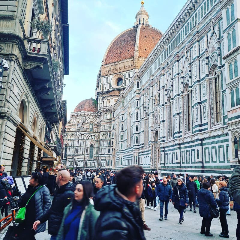 Florence duomo square editorial stock photo. Image of square - 275622083