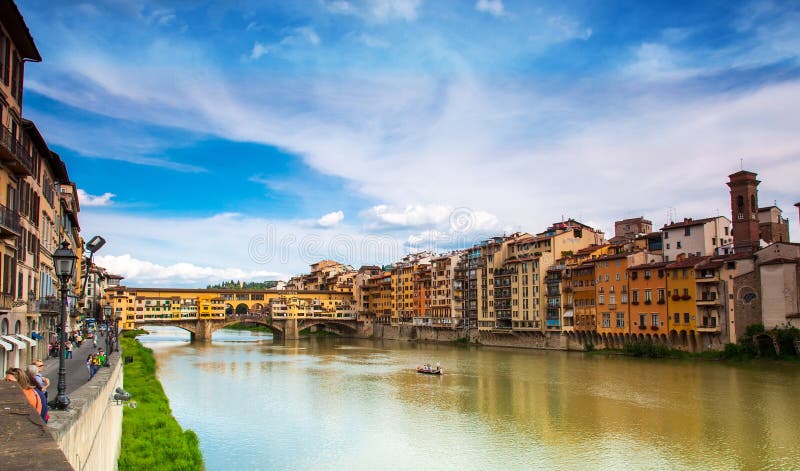 Florence, Gold (Ponte Vecchio) Bridge Editorial Stock Image - Image of ...