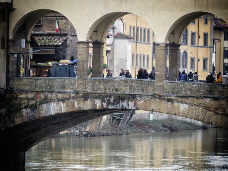 Florence Old Bridge editorial stock photo. Image of famous - 47398683