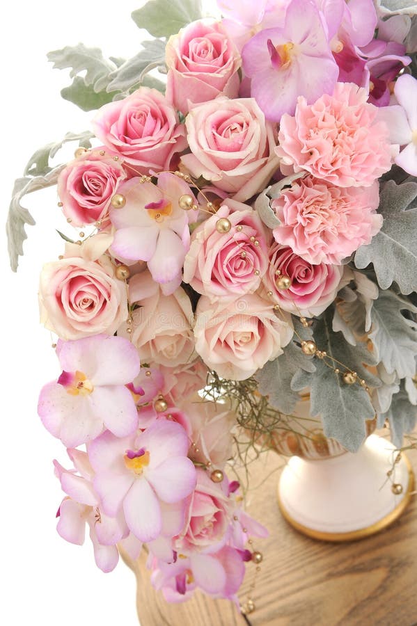 Flores en un florero foto de archivo. Imagen de decorativo - 31452058